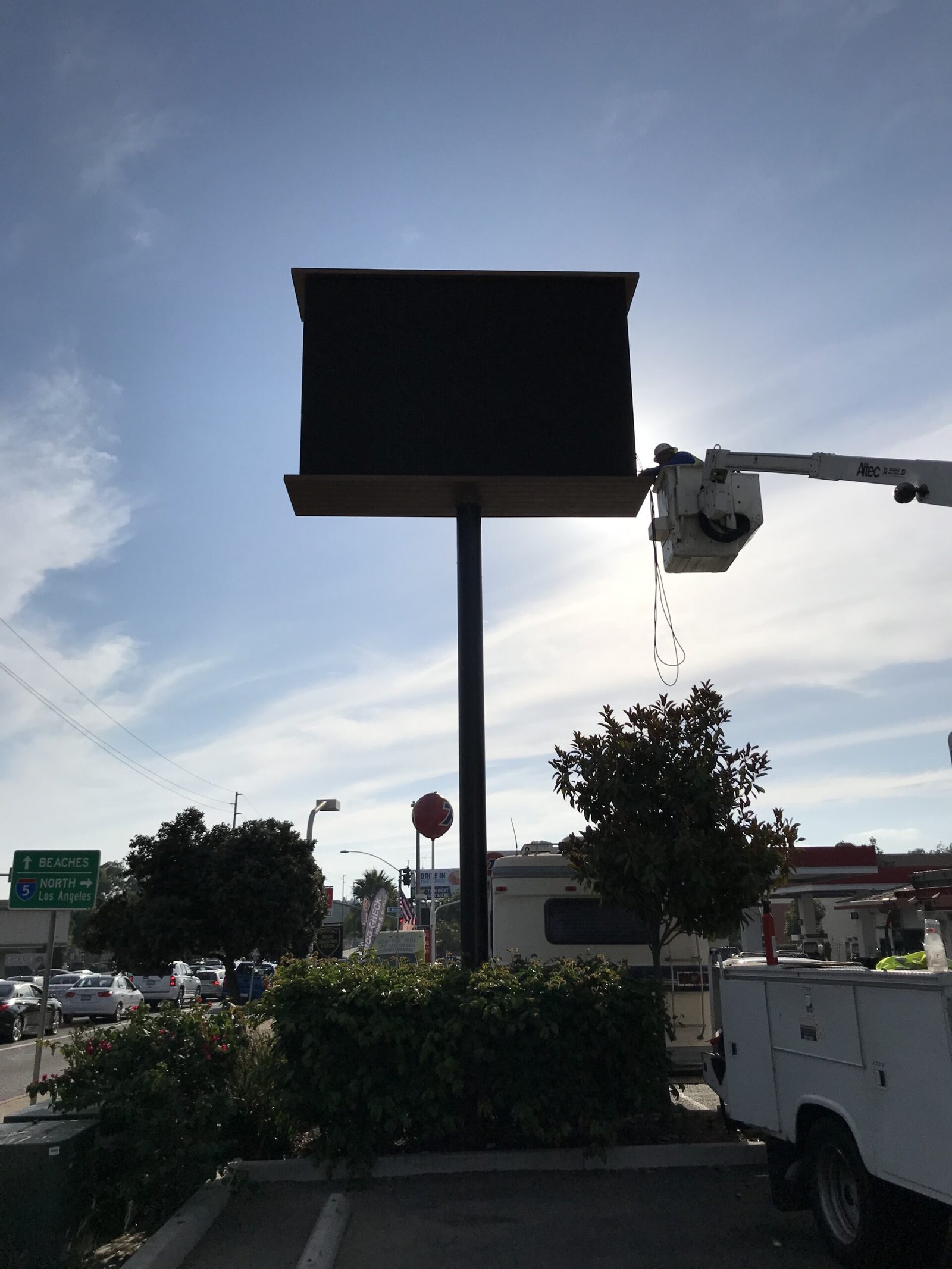 Pylon Sign – Signs For America