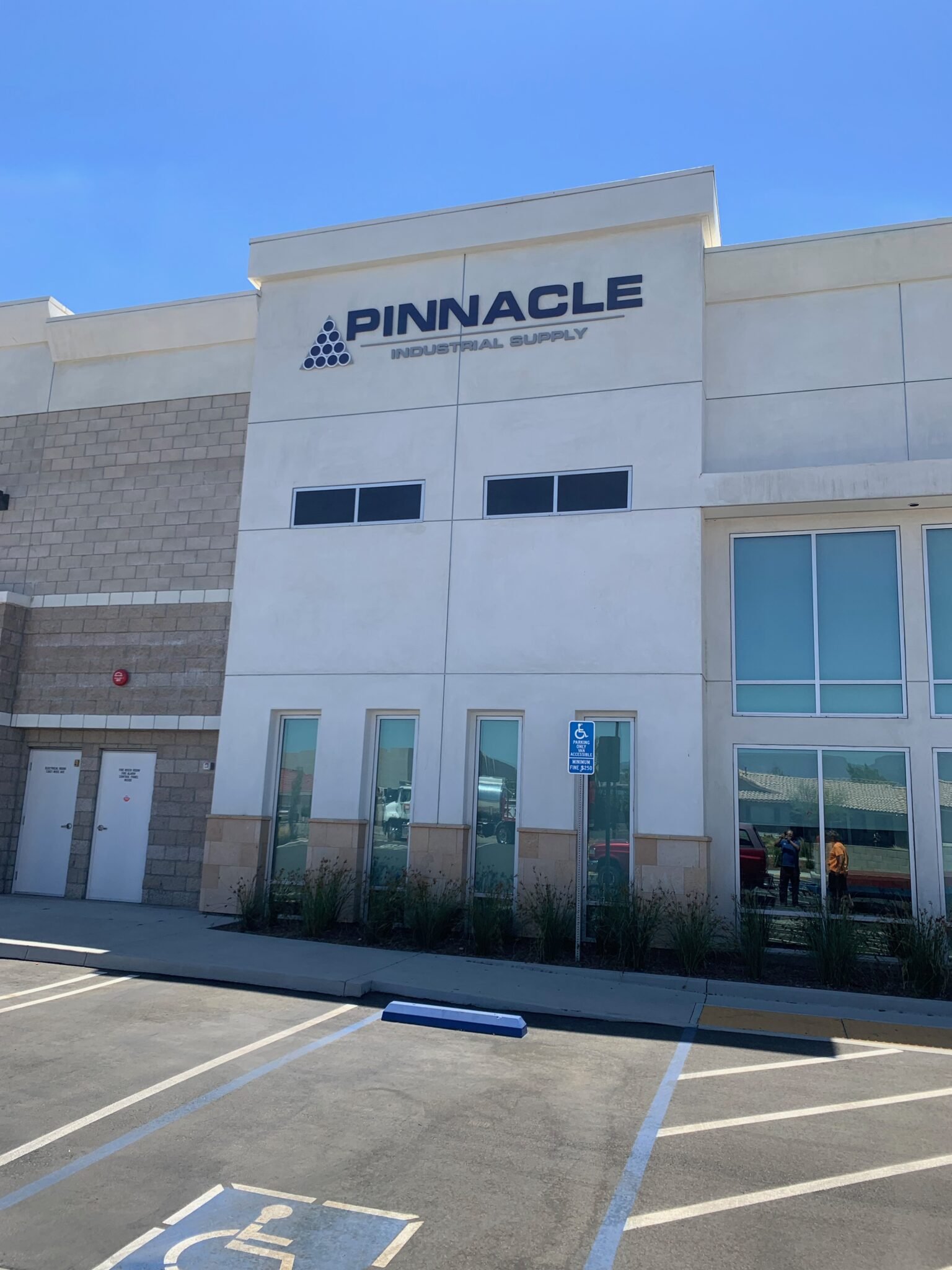 Pinnacle Industrial Supply 3D Letters - Signs For San Diego